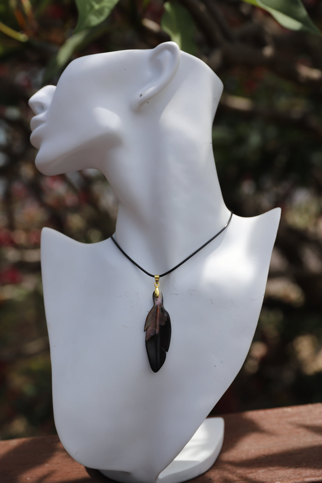 William Shibasaki - Feather Necklace (Medium) – Gab Titui Cultural Centre